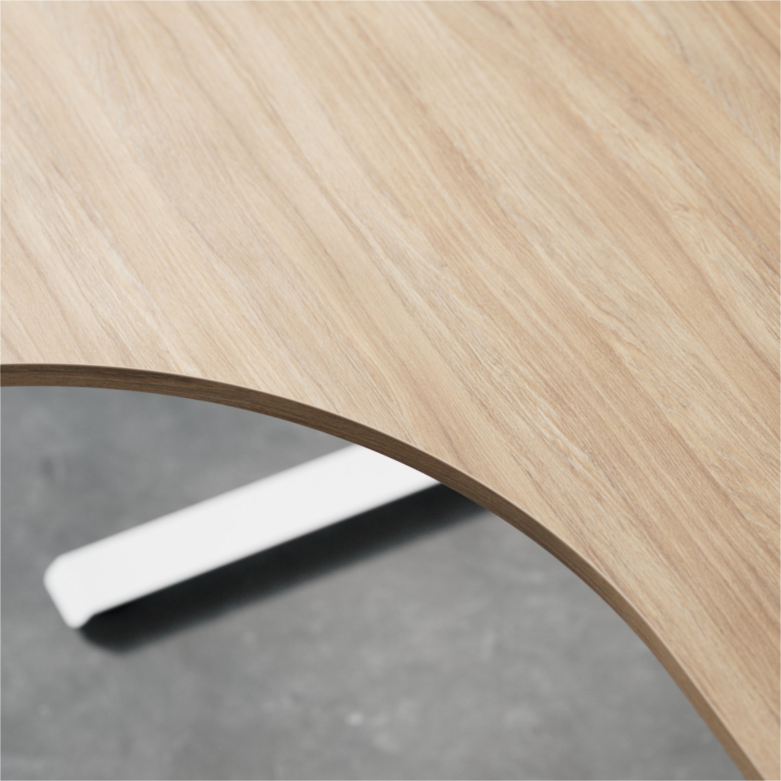 Fast buet skrivebord